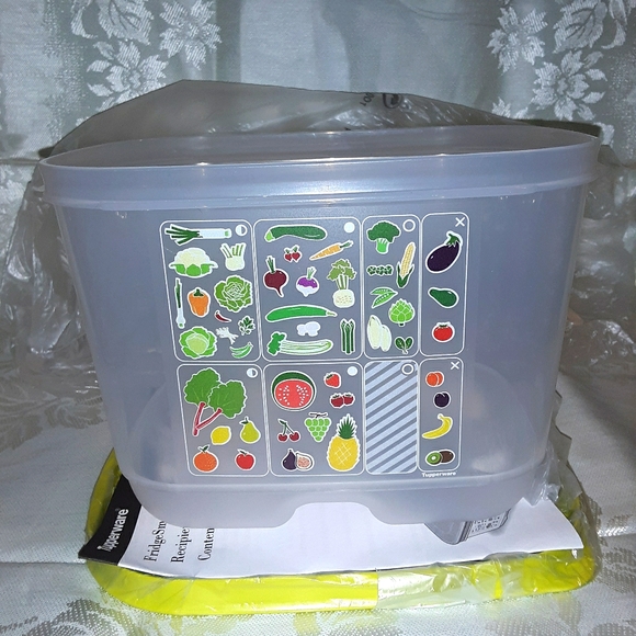 Tupperware | Kitchen | Tupperware Small Deep Fridgesmart Container ...